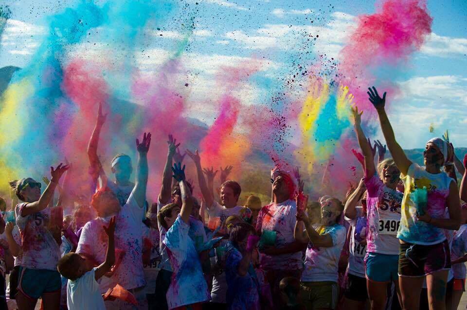 Color Party, Cerchio e la festa dei colori | Il Faro 24!