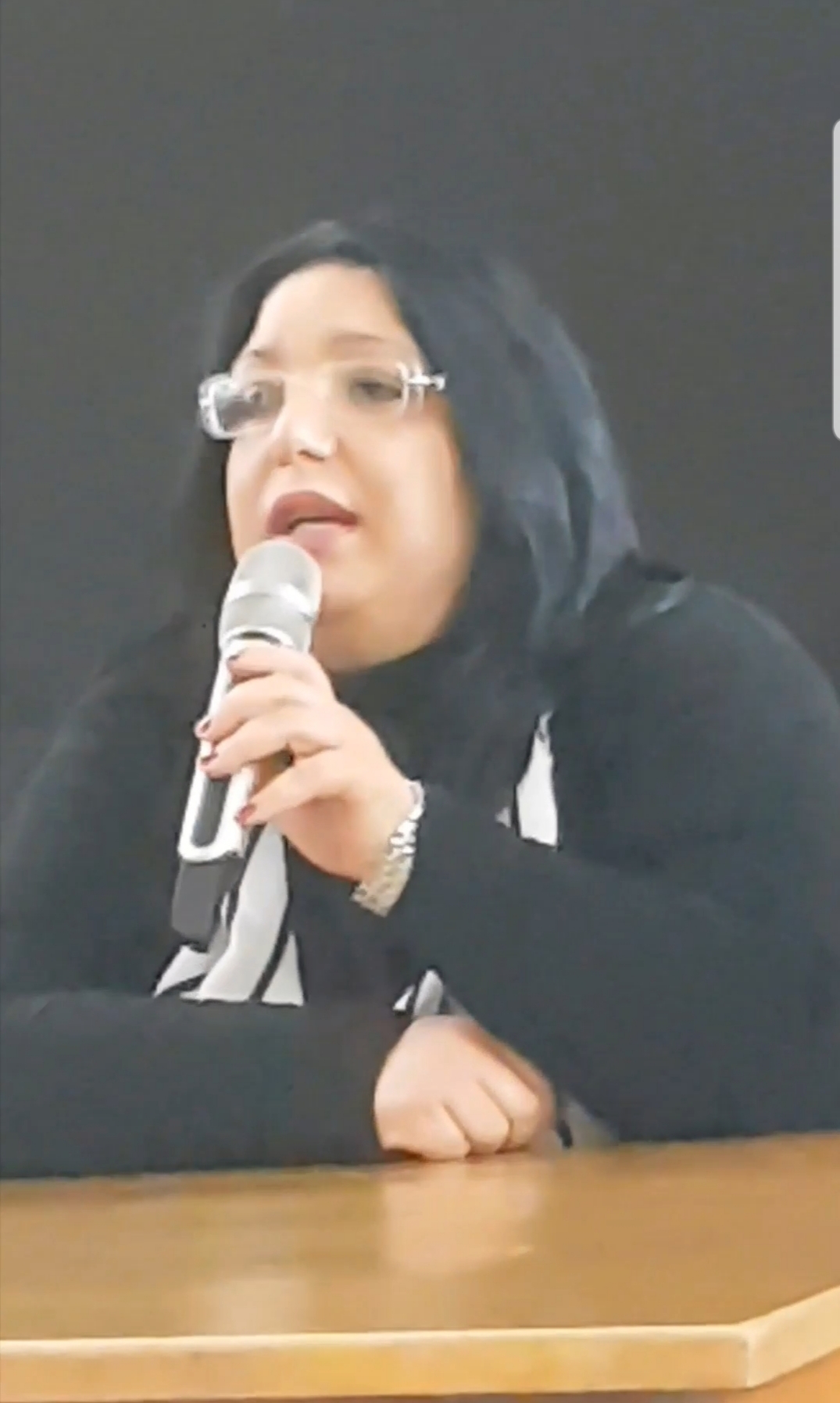 Giulia Di Rocco rom italiana abruzzese donerà la bandiera dei rom a ...